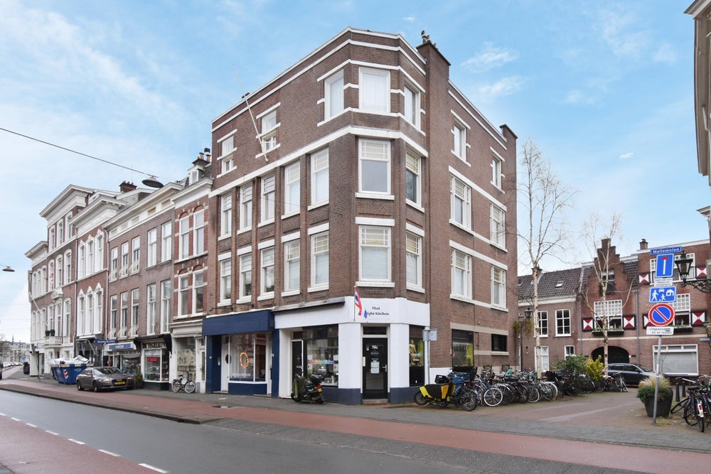 H04250085 - Stark Real Estate